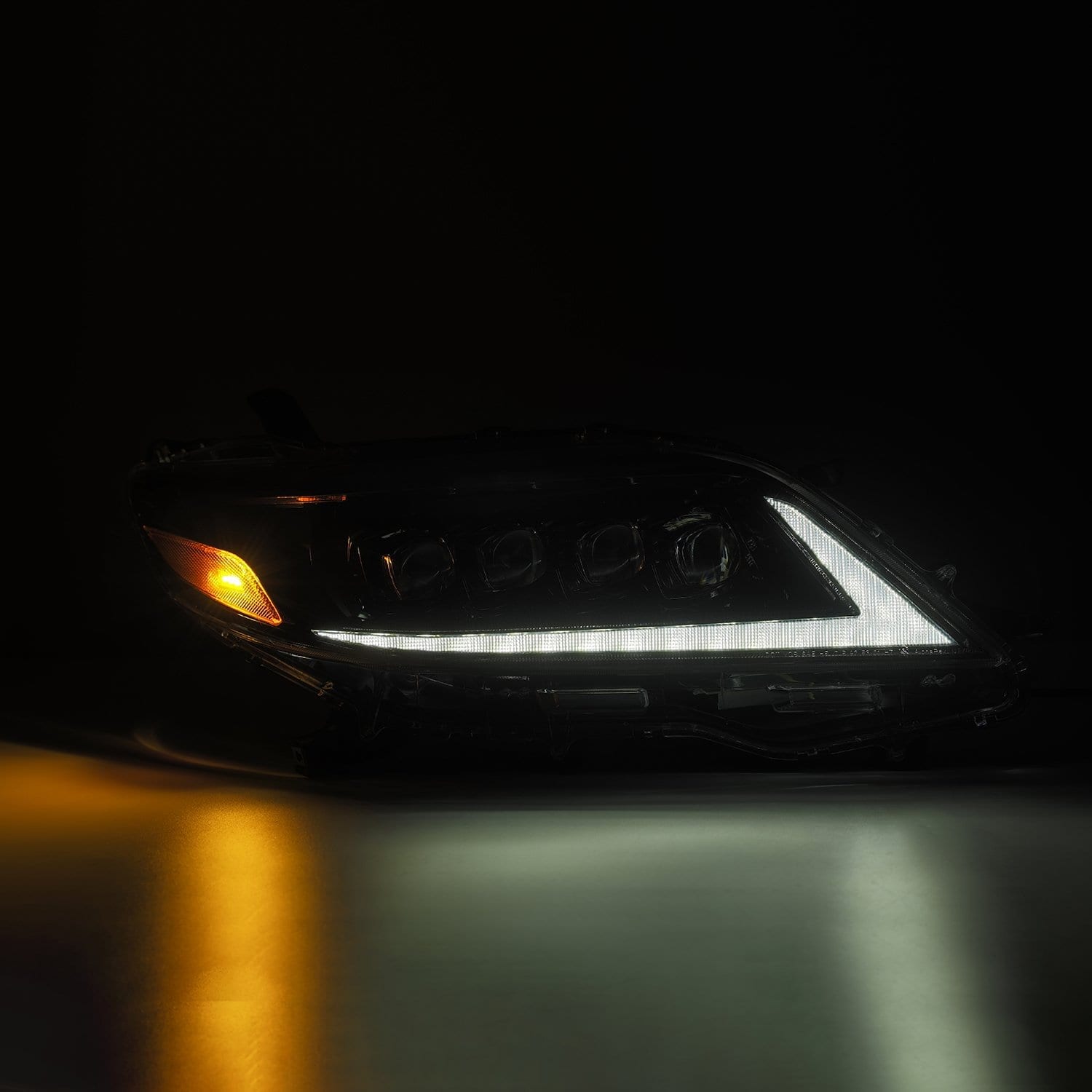 AlphaRex LED Projector Headlights Toyota Sienna (11-20) [3D Ice-Cube L