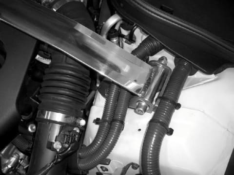 Cusco Strut Bar Infiniti G35 Coupe (2003-2007) QX50 (2015-2018) Front