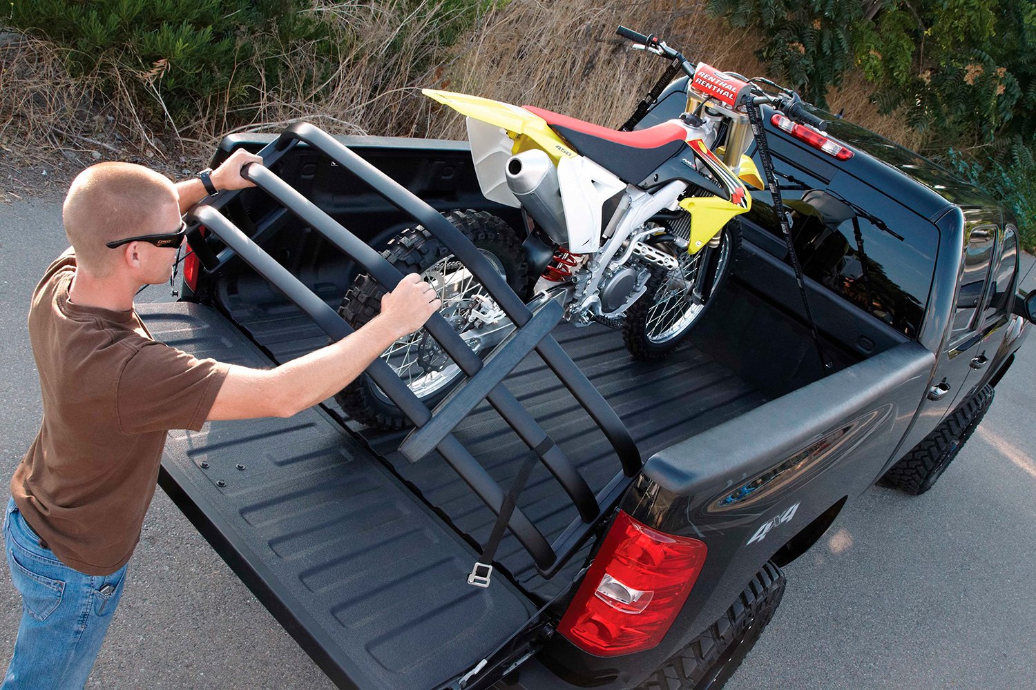 AMP Research BedXtender HD Sport Chevy S-10 Stepside (1996-2004) [Bed