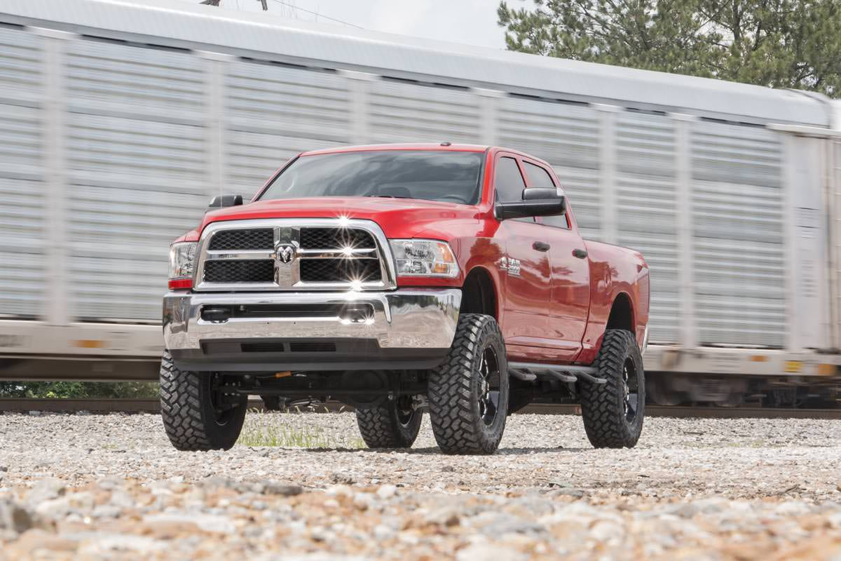 Rough Country Lift Kit Ram 3500 4WD Non-Dually (13-15) 5" Suspension L