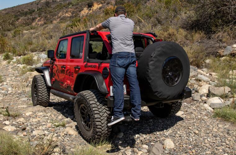 AMP BedStep Bumper Bed Step Jeep Gladiator JT (2020-2024) Black